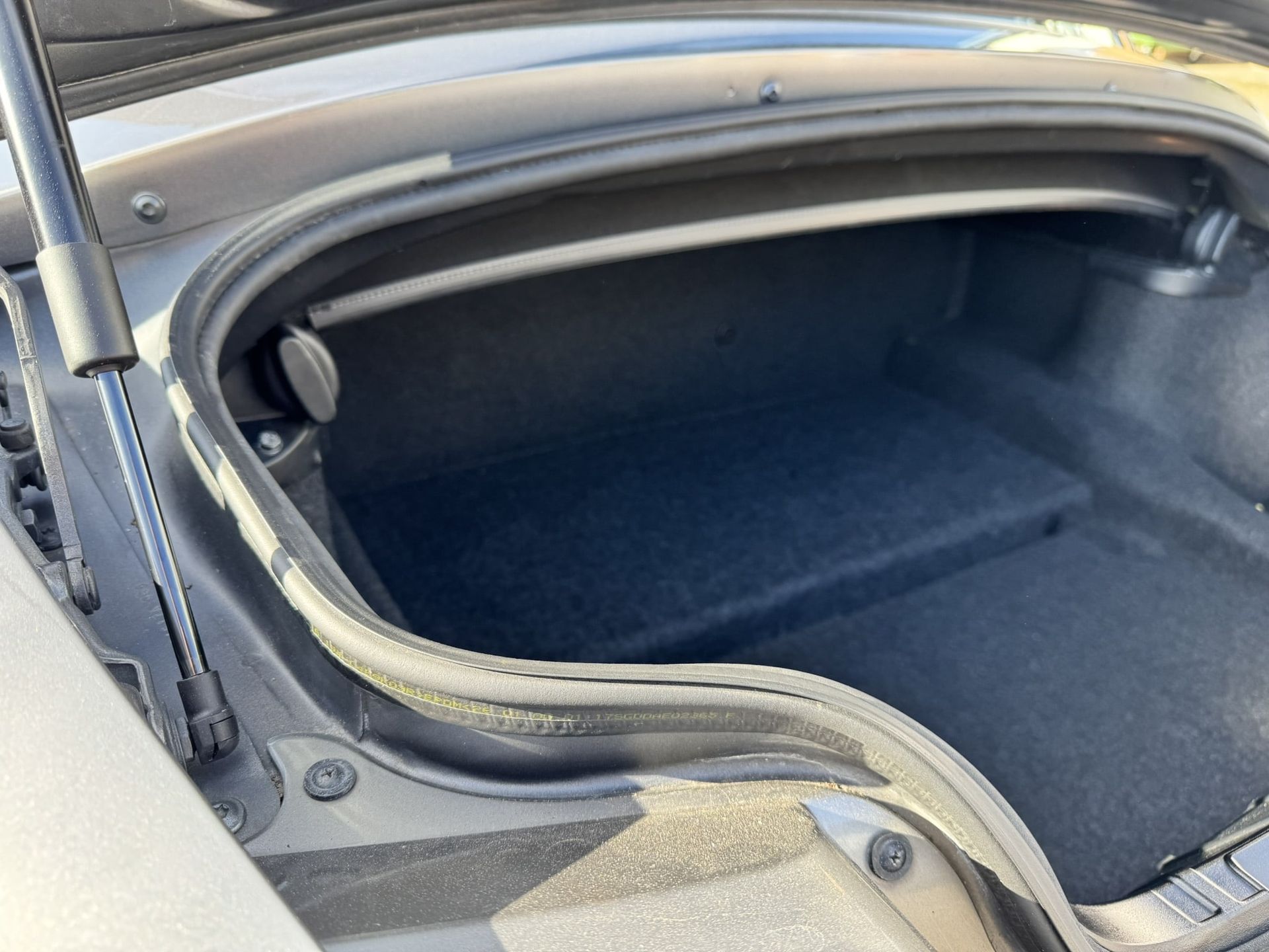 How to Identify and Replace a Car Boot Seal