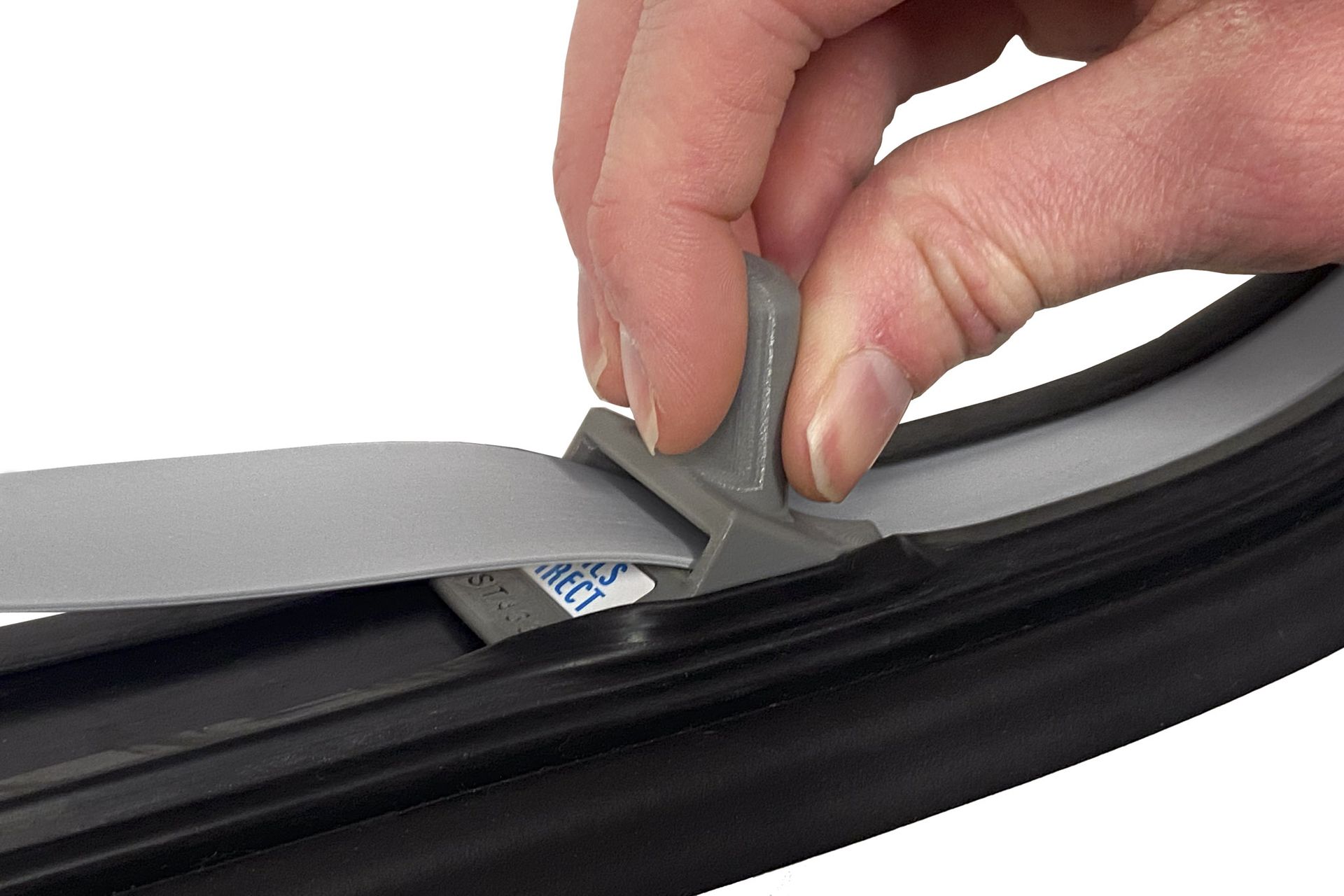 Replacing a Caravan or Motorhome Window Rubber