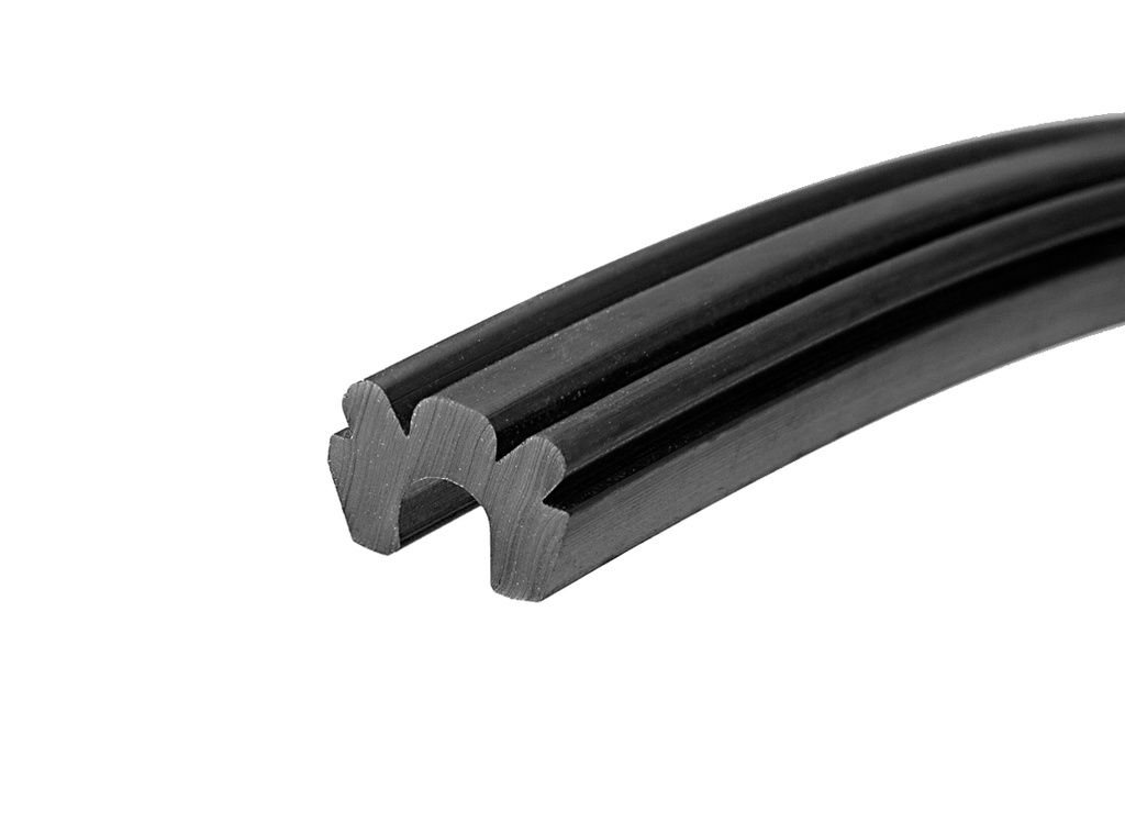 ATJ1935 | Jaguar E Type Boot Beading (BD604/5)